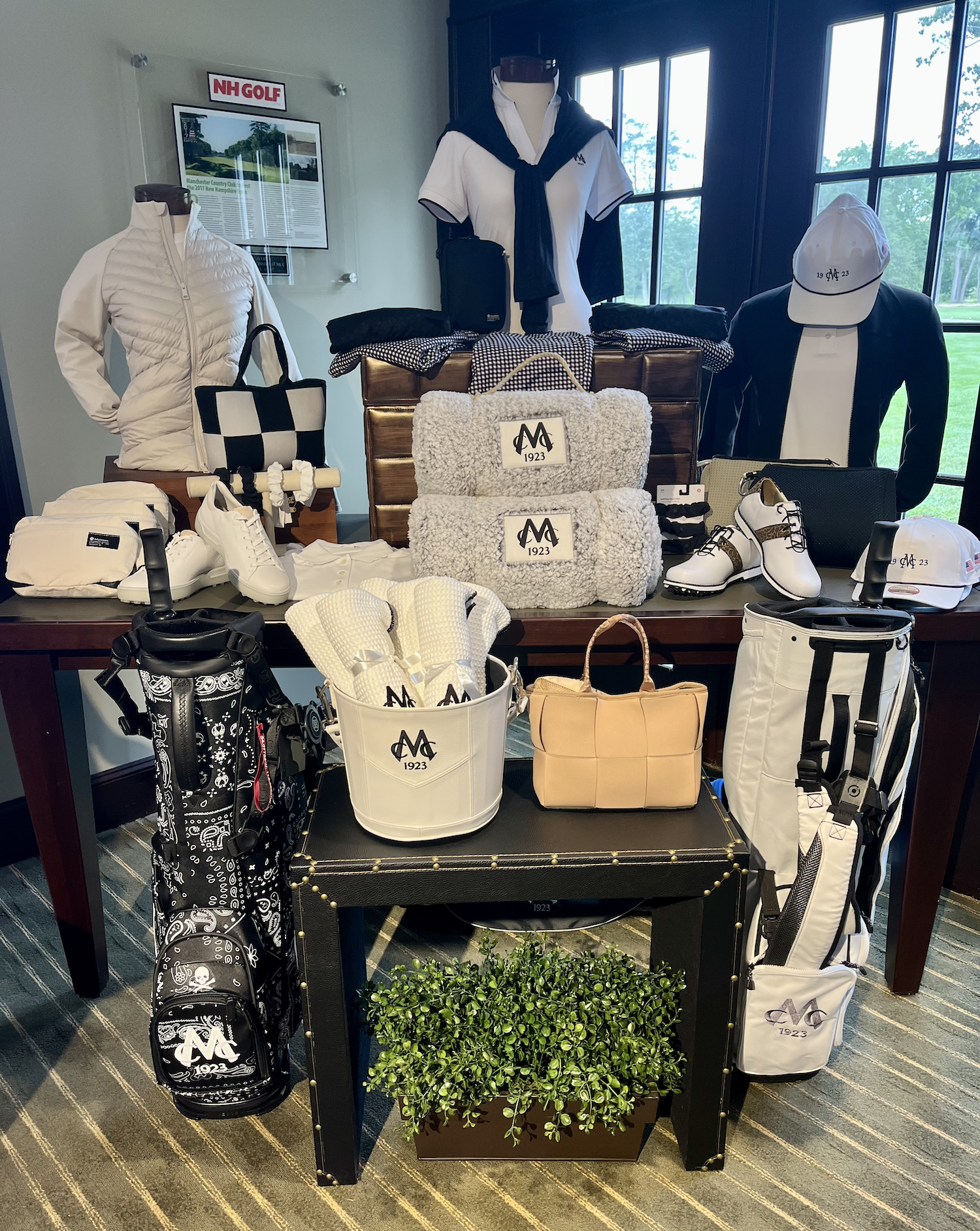 Visual Merchandising for the Golf Shop: Enhancing Customer Experience ...